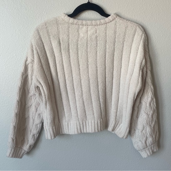 Jessica Simpson | Sweaters | Jessica Simpson Crew Cable Sweater | Poshmark